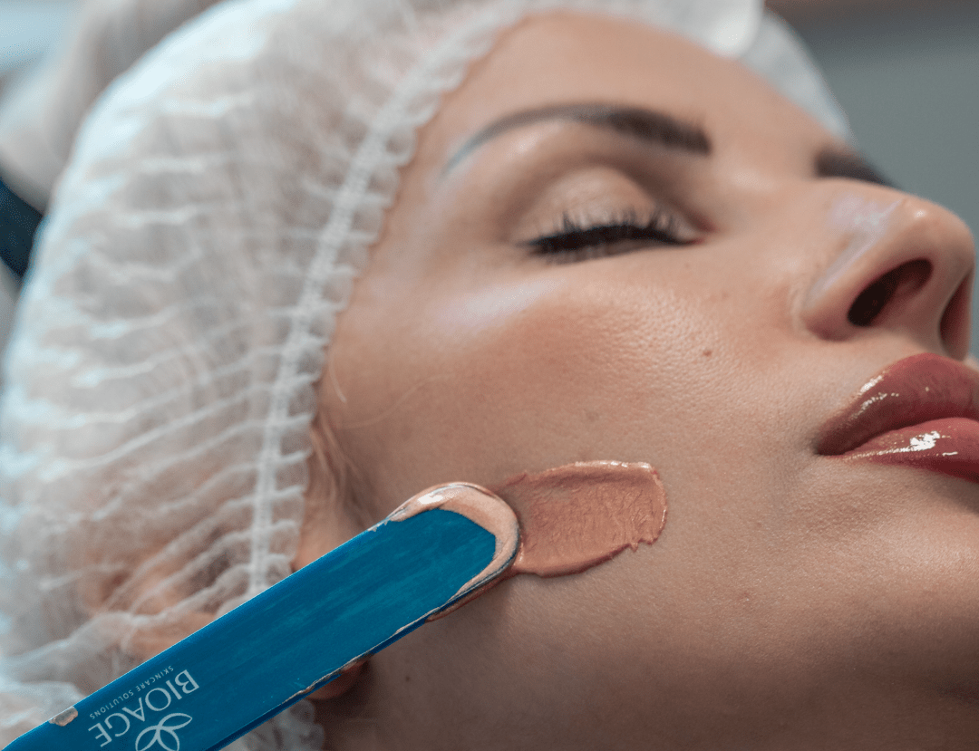 Everything To Know About Deep Pore Cleansing Facials – MovMore Clinic